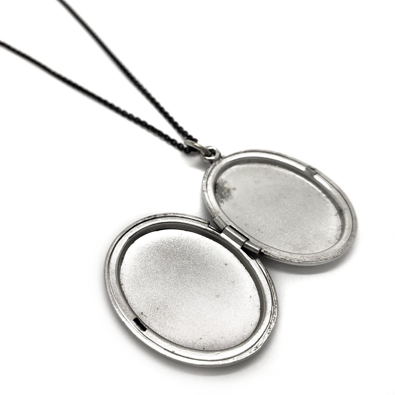 Vintage Style jewellery custom designed by Era Design Vancouver.