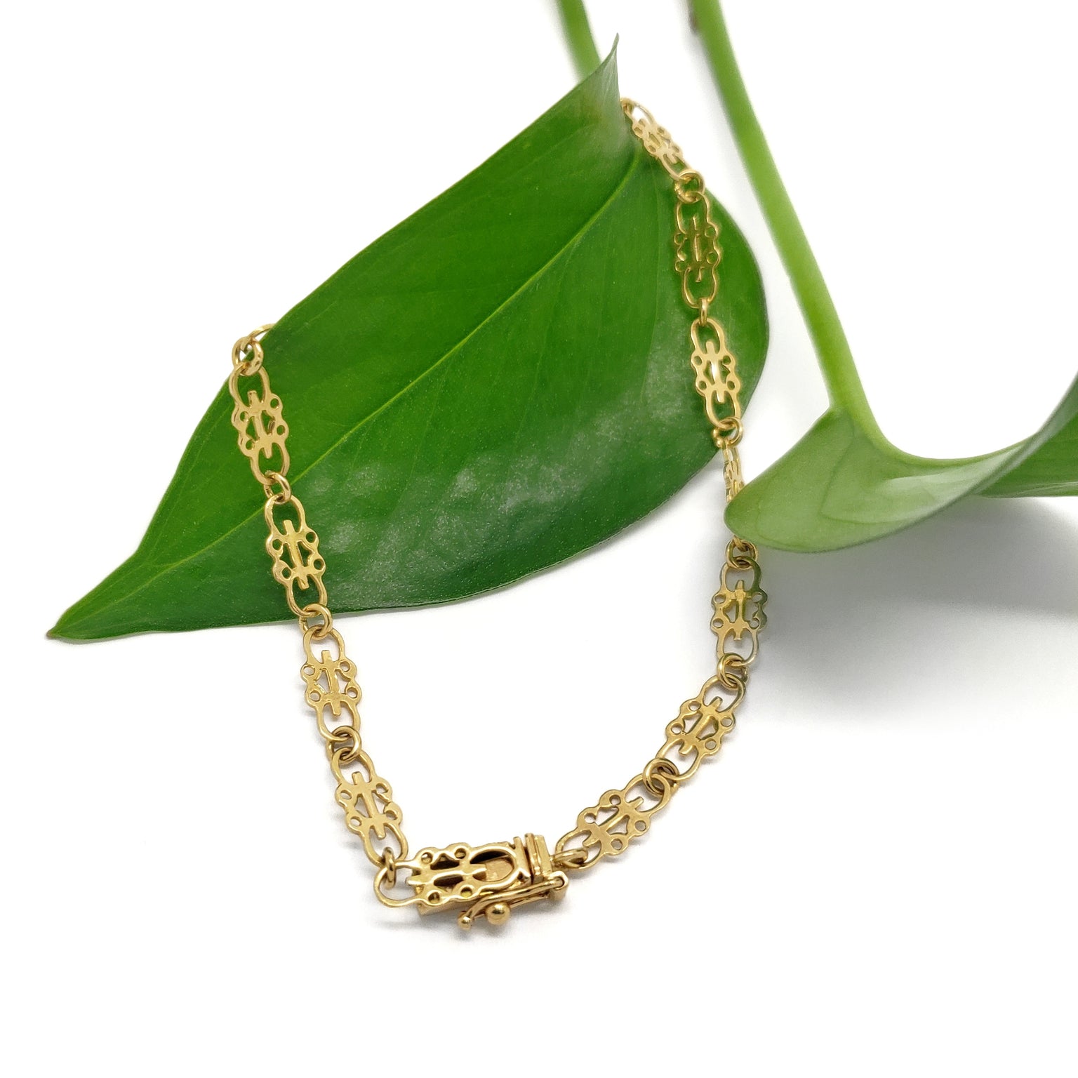 Vintage Style jewellery custom designed by Era Design Vancouver.